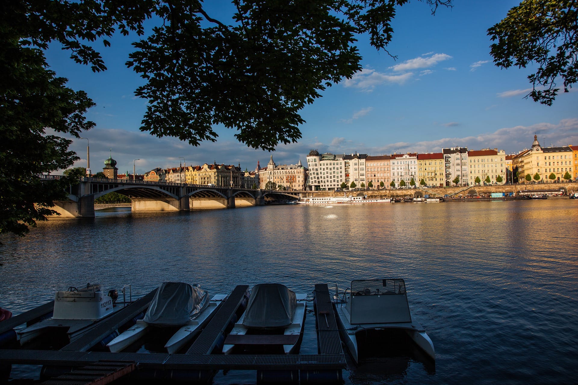 Praha hledá provozovatele prostor na pražských náplavkách - ARTN